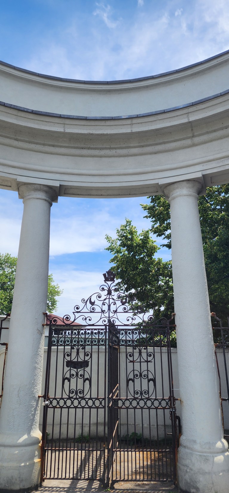 Sunnyside Gus Ryder Pool and Marilyn Bell Park: Toronto, ON, Canada ...