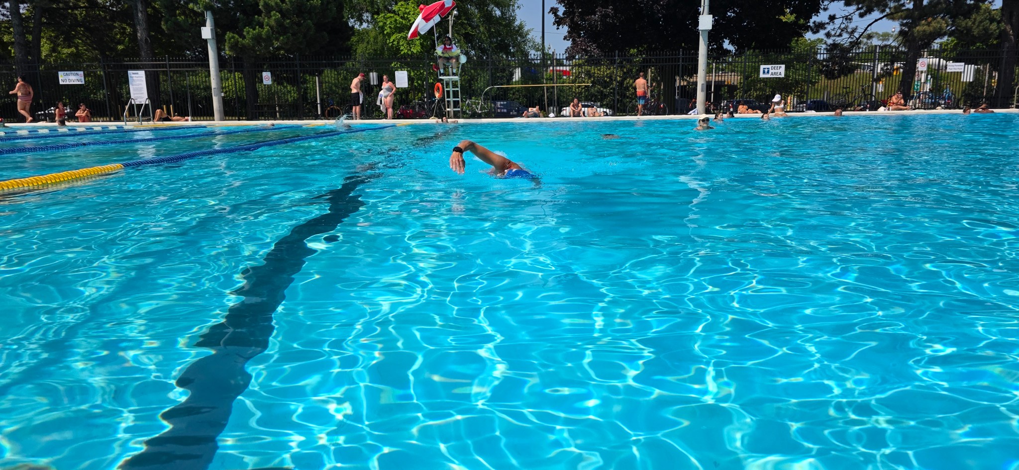 Sunnyside Gus Ryder Pool and Marilyn Bell Park: Toronto, ON, Canada ...