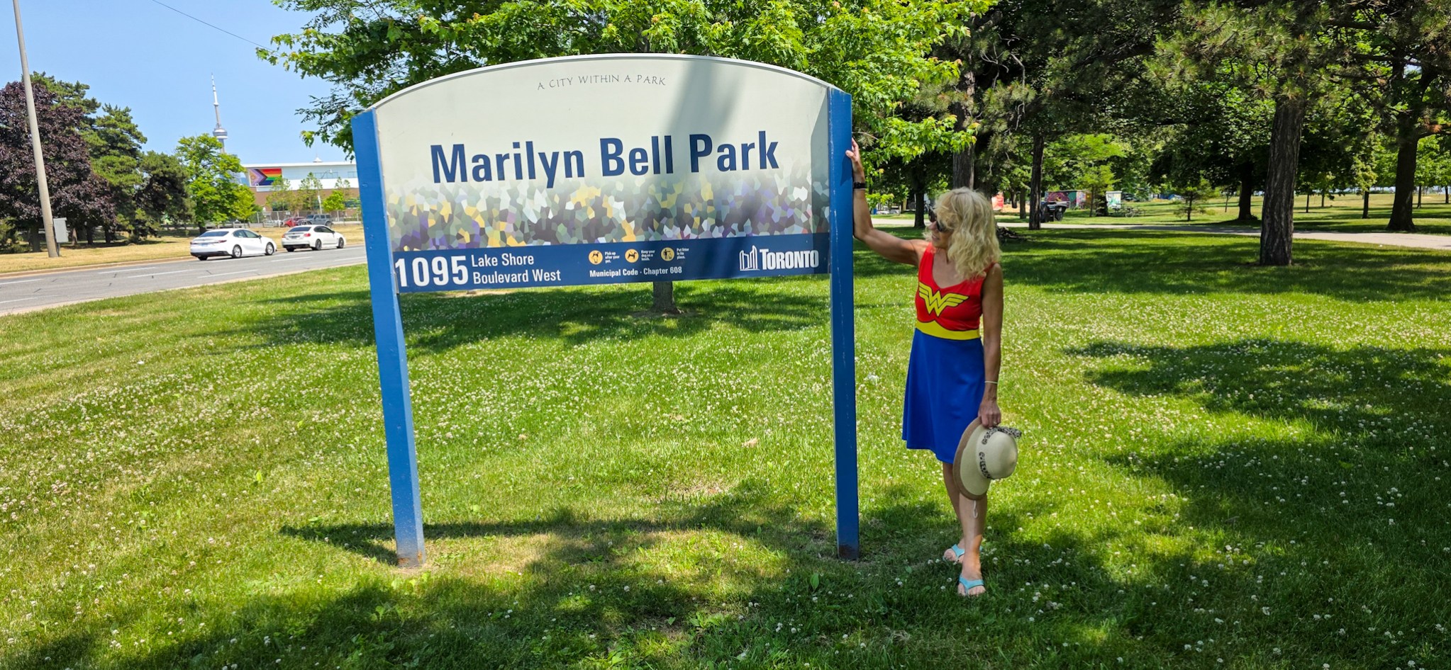Sunnyside Gus Ryder Pool and Marilyn Bell Park: Toronto, ON, Canada ...
